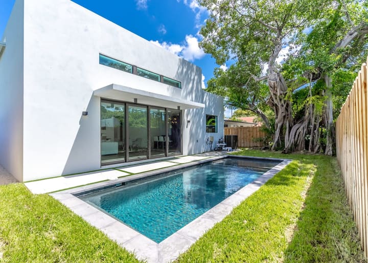 Rovetravel | Wynwood House | Lux Villa With Pool - Miami, FL