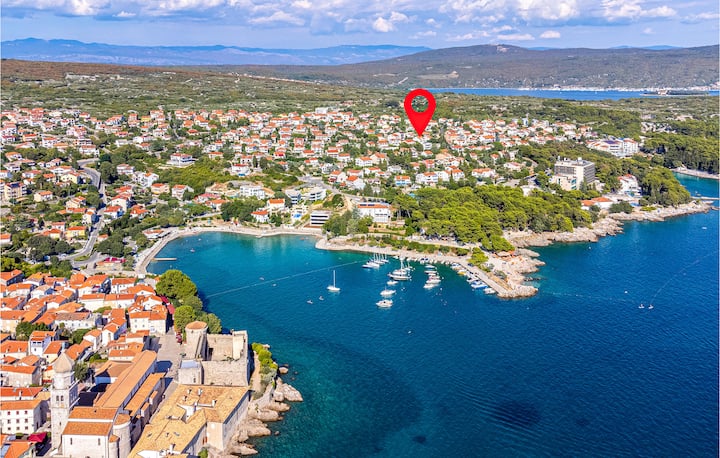 Beautiful Apartment In Krk - Punat