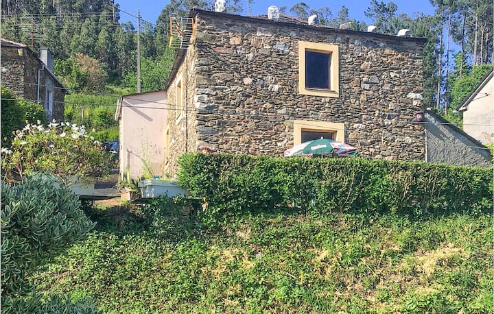 3 Bedroom Cozy Home In Ortigueira - Ortigueira