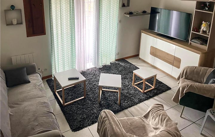 2 Bedroom Lovely Home In Plouha - Plouézec