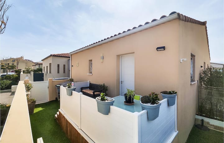 1 Bedroom Gorgeous Home In Capestang - Capestang