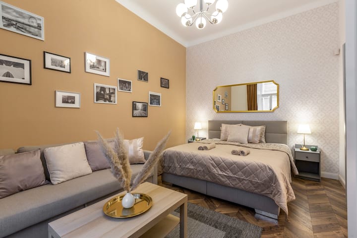 Central Quentin Home With Sauna Next To The New Yo - Budapest