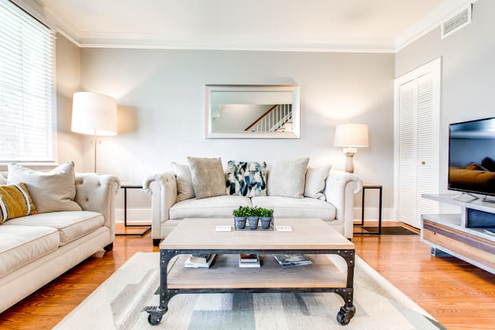 Brookwood*walk To Franklin*outdoortheater*sleeps 8 - Franklin, TN