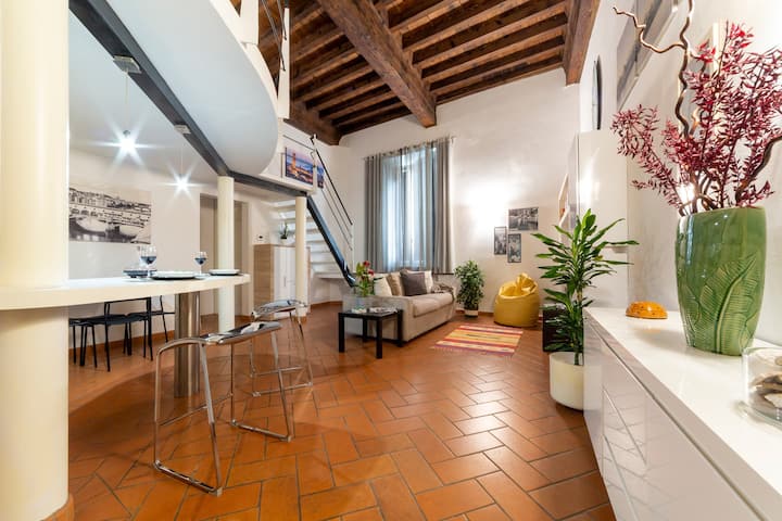 Guelfi Loft In A Historic Palace - Florence