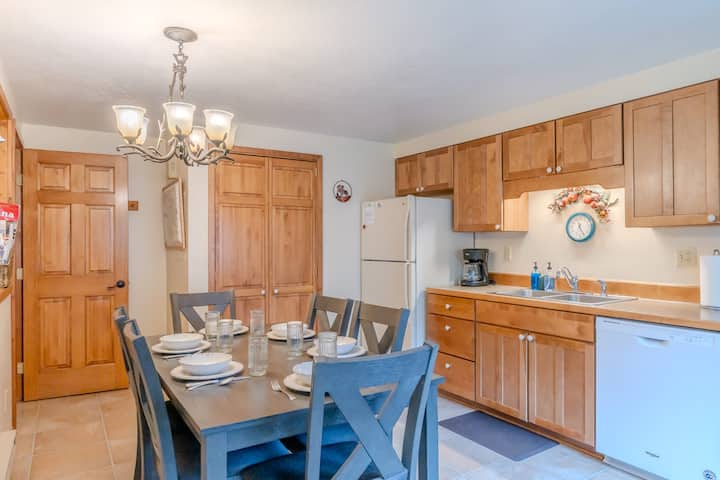 Lodgepole Condo Unit 5 - West Yellowstone, MT