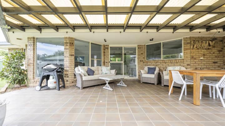 Yamba Family Seascape - Iluka