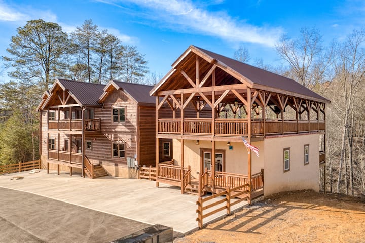 Boon by AvantStay | 40-Guest Luxe Smokies Retreat - Cabins for Rent in ...