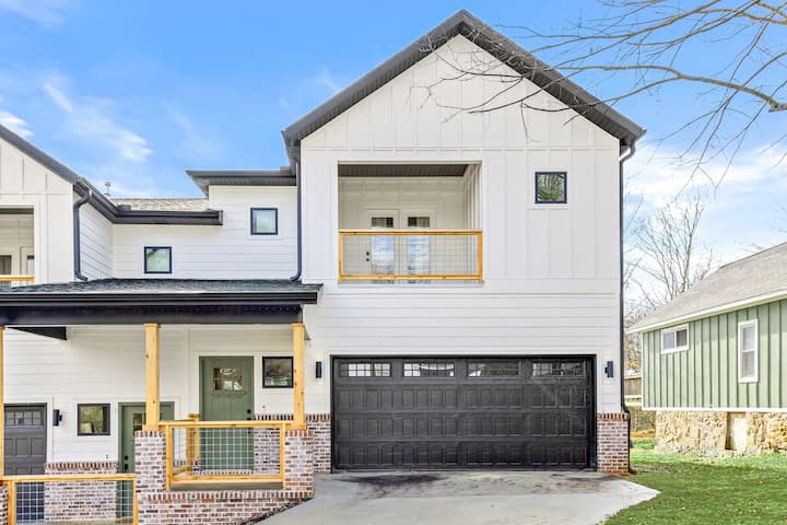 Walk 2 Square & Dickson|near Uofa|new Construction - Fayetteville, AR