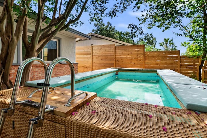 E. Austin Family Hangout! Pool & Bbq -Fully Fenced - Austin, TX