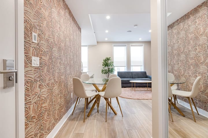 *Brandnew* 2br+sofabed W/roof Top In Mtl -211 - Laval, Quebec, Canadà