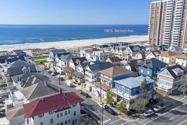 Ultimate Beach Tower - Beach Block 11bd Home - Atlantic City, NJ