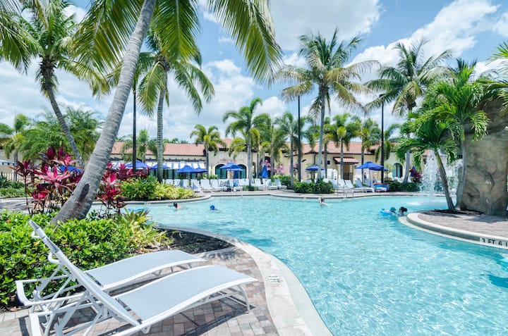 Wake Up In Naples! Poolside Restaurant, Shuttle! - 那不勒斯