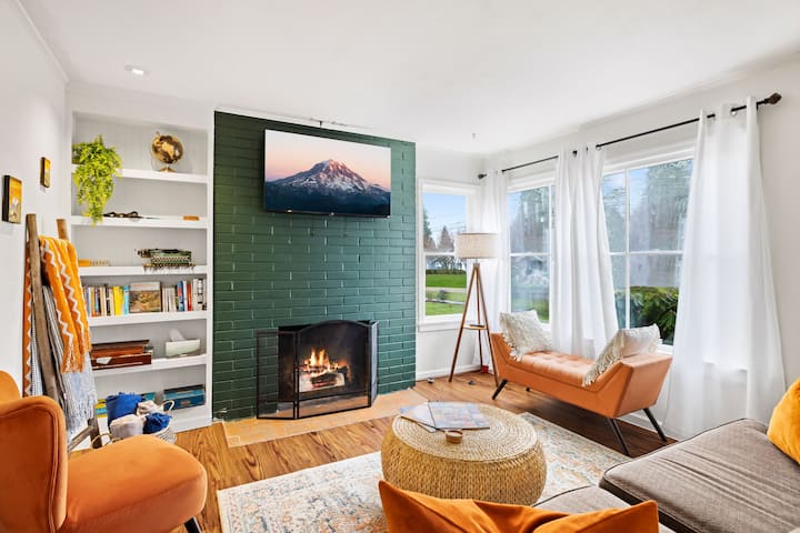 Walk 2 Proctor-pets! Fenced Yard-hottub-fam Fun! - Tacoma, WA