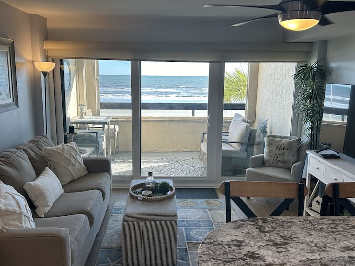 Ocean Front Condo-beach Front Pool Hottub Elevator - Cherry Grove Beach, SC