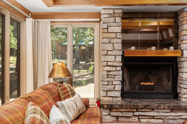 Single Level- Yard For Dogs, Walk In Shower Access - Shaver Lake, CA