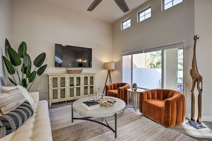 Golf Course View, Community Perks: Surprise Home - Surprise, AZ