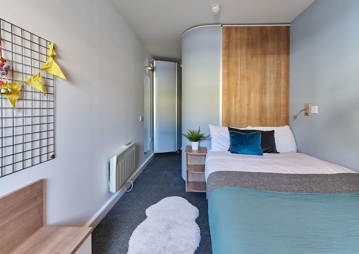 Student Only Cosy Ensuite At Trust House - Exeter