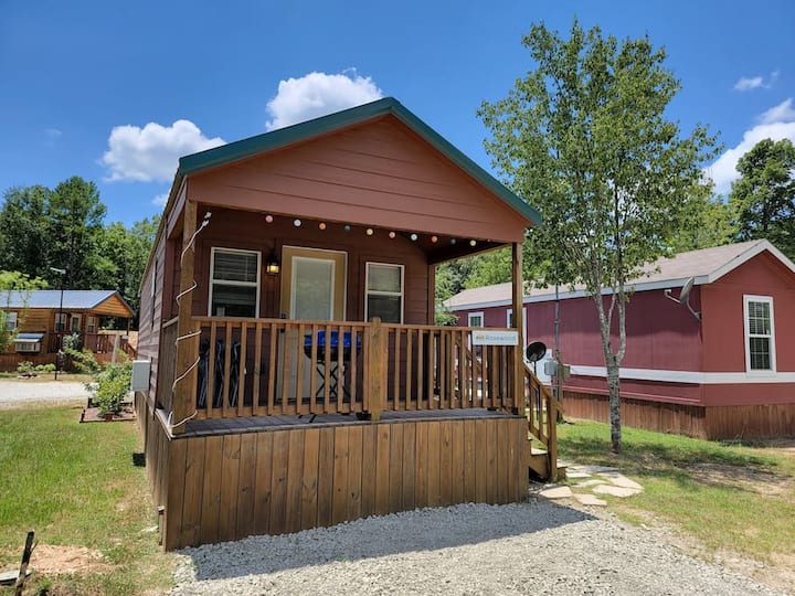 Rosewood: Sleep 4 Tiny Cabin, Pets, Near Park/lake - Broken Bow, OK