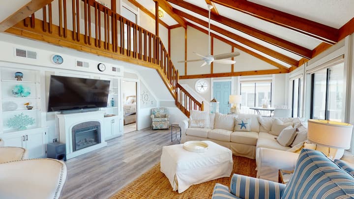 Wait & Sea: New Channel Home W/ Boat Ramp On Water - Cherry Grove Beach, SC