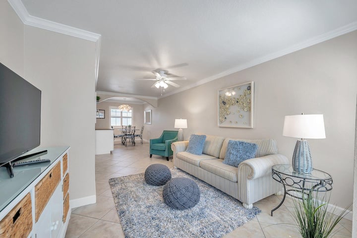 2 Bedroom Condo With Private Pool - Indian Shores, FL