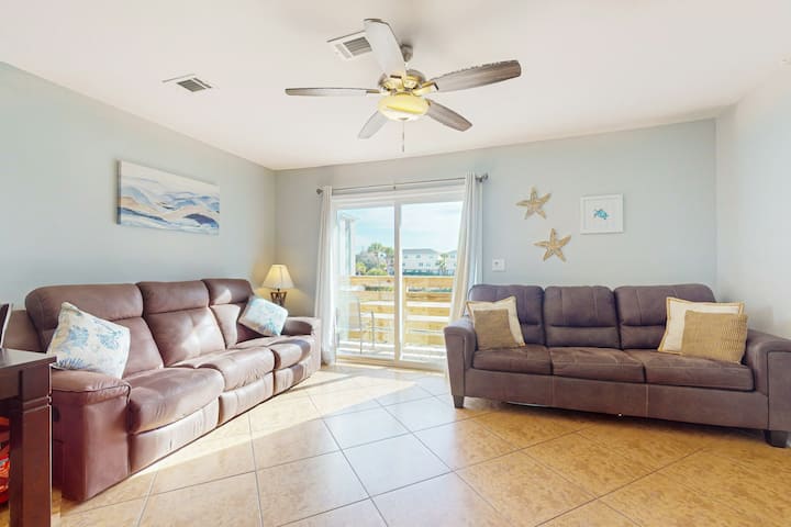 2br Oceanview 1st-floor | Balcony | Pool | W/d - Gulf Shores, AL