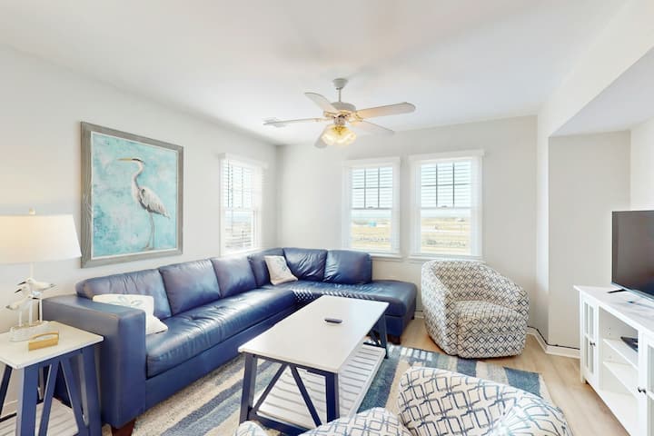 Bright 3br Oceanview | Pool | Deck | W/d - Buxton, NC