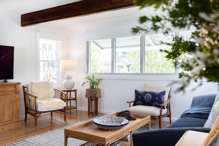 Miramar Coastal Cottage - Lake Conjola