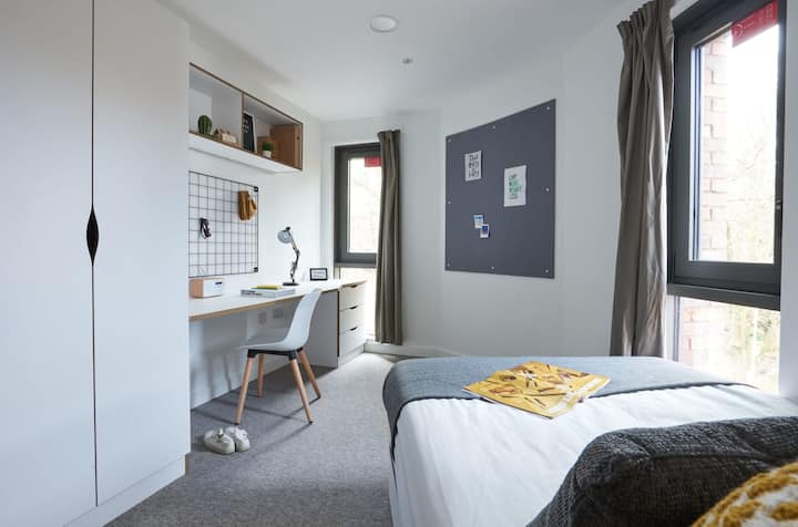 Trendy 2 Bed Apartment At 41 Castle Street - Leicester