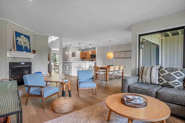 Breathtaking Golf Views, Pet Friendly, Spacious 3b - Hilton Head Island, SC