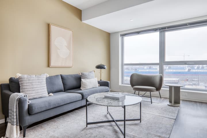 Blueground | E Cambridge, W/d, Nr Lechmere T - Revere, MA