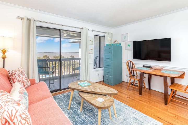 Beach Racquet A313 | Community Pool + Beach Access - Tybee Island