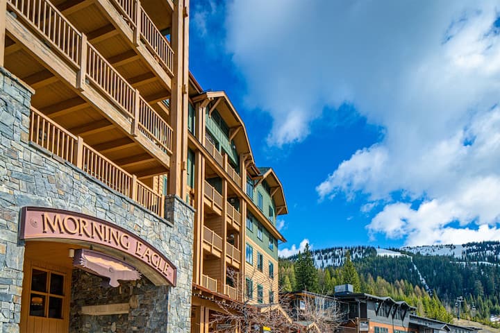 Renovated Ski-in/ski-out Morning Eagle Condo - Whitefish, MT