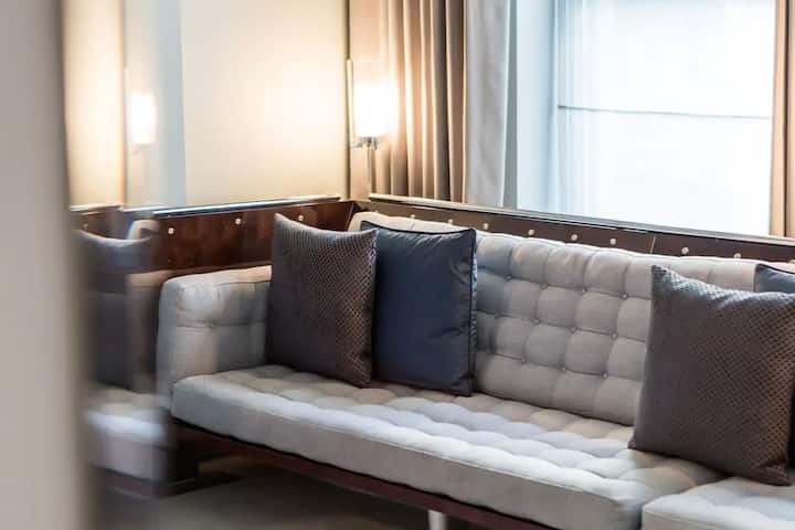 Deluxe One Queen Bed At Royalton New York! - Manhattan, NY