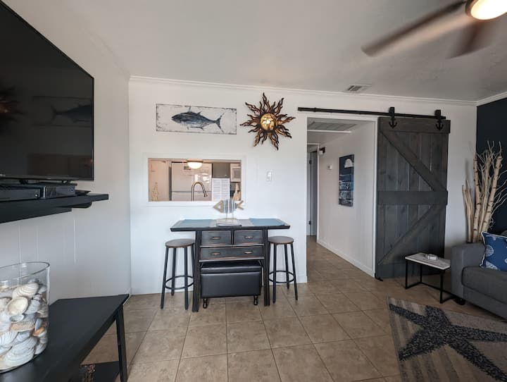 Golf Cart Friendly | Great Location | Fish Station - Port Aransas, TX