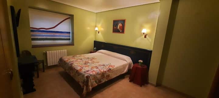 Habitación Doble Superior Cama Matrimonio - Isla