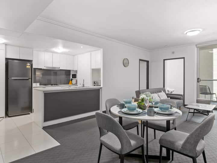 Cbd Centre Location, Free Carpark, Spacy 2 Bed Apt - Brisbane