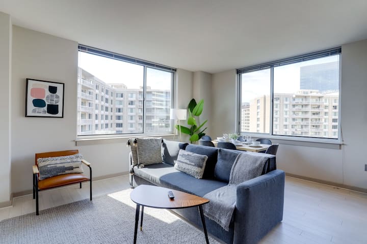 Amazing 2br Apartment  @Crystal City Wrooftop - Arlington, VA