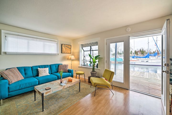 Portland Floating Home Getaway W/ Sauna! - Portland, OR