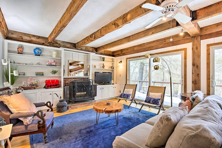West Cornwall Cabin ~ 4 Mi To Covered Bridge! - Cornwall, CT