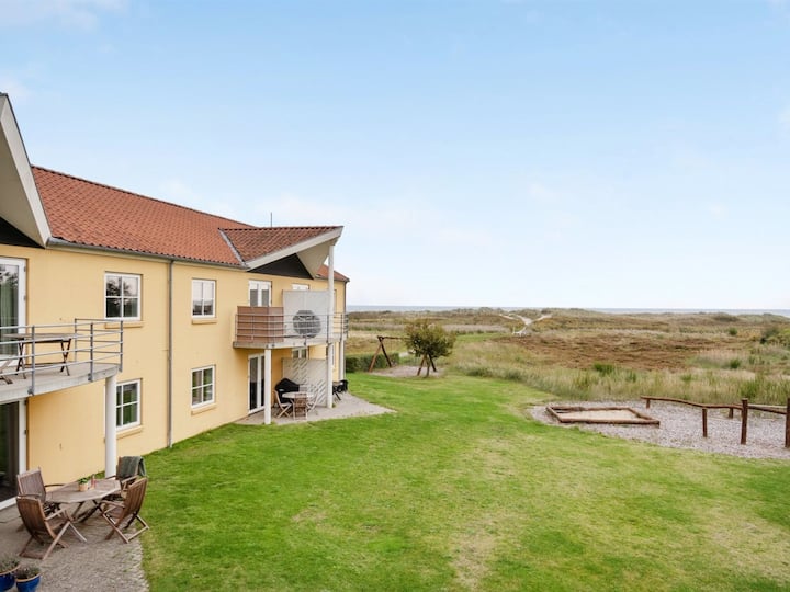 "Amaryllis" - 100m From The Sea By Interhome - Hou