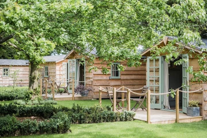 Toad Hall Lodges, Wangford (All 5 Lodges) - Southwold