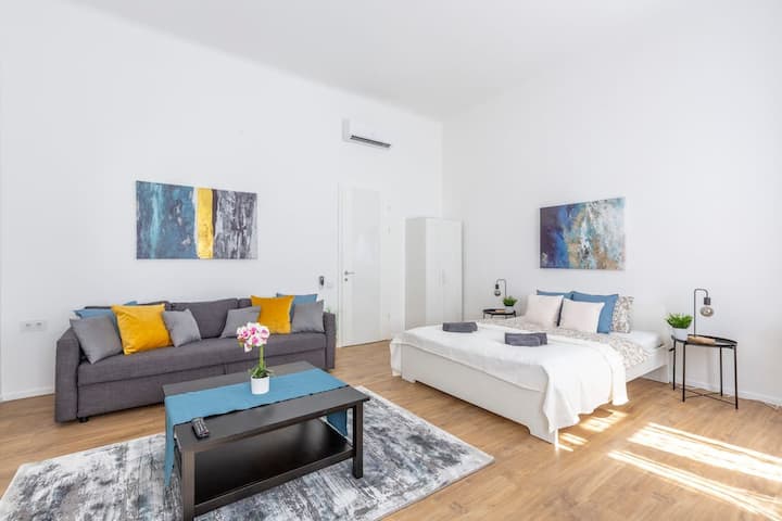 Exclusive Central Home With Sauna Next To The New - Budapest