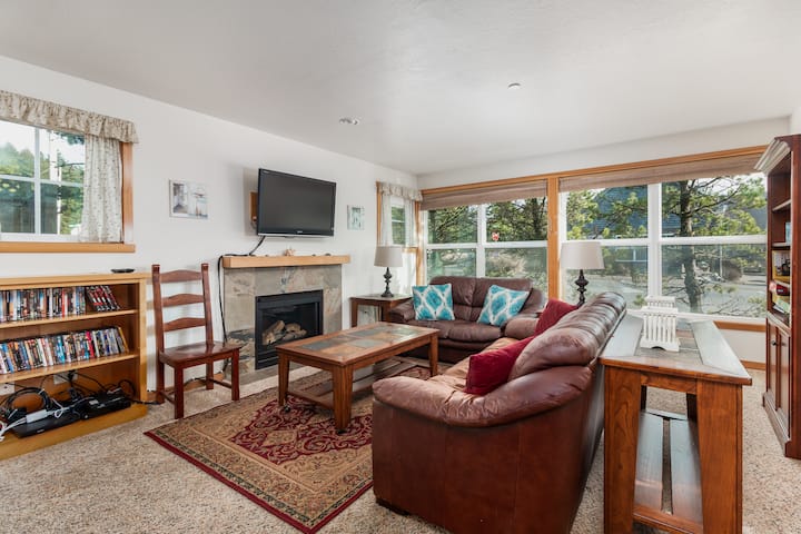 Pacific Paradise-comfortable, Cute Home Near Beach - Pacific City, OR