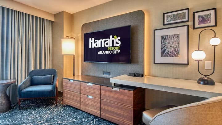 1-bedroom Hotel Suite - 2 Beds - Atlantic City, NJ