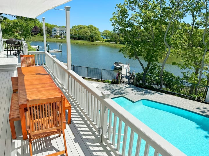 Waterfront Home W/ Dock, Heated Pool, Kayaks & A/c - Mashpee Pond, MA