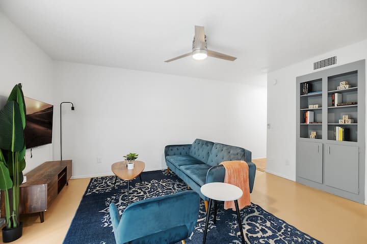 Soco Park Creek View | Free Pkg - Austin