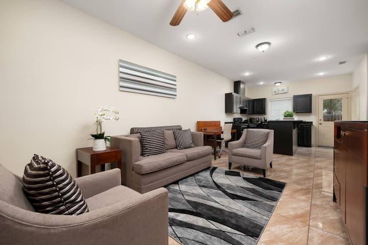 Stayhome 3.0 |Shopping | Malls | Dhr & Driscoll | - Pharr, TX
