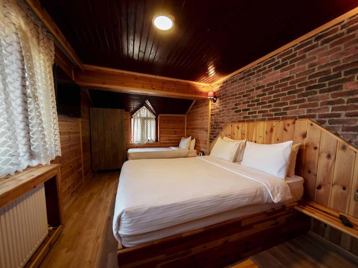 Abant Yayla Butik Otel - Aile Odasi - Abant Gölü