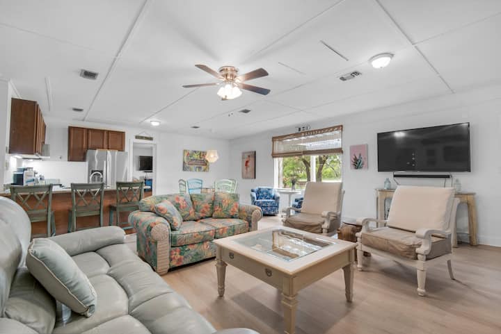 Close To Beach|5br Bungalow By The Sea - Navarre, FL