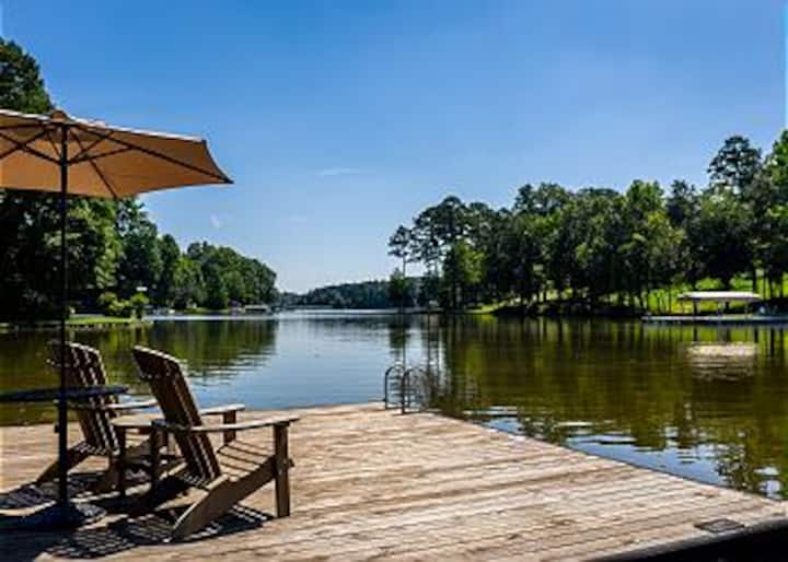 Dare To Dream With A Full Dock On Lake Oconee - Eatonton, GA